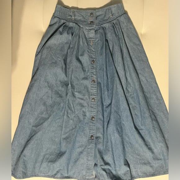 Koret | Skirts | Vintage Koret City Blues Jean Skirt Midcalf Length ...
